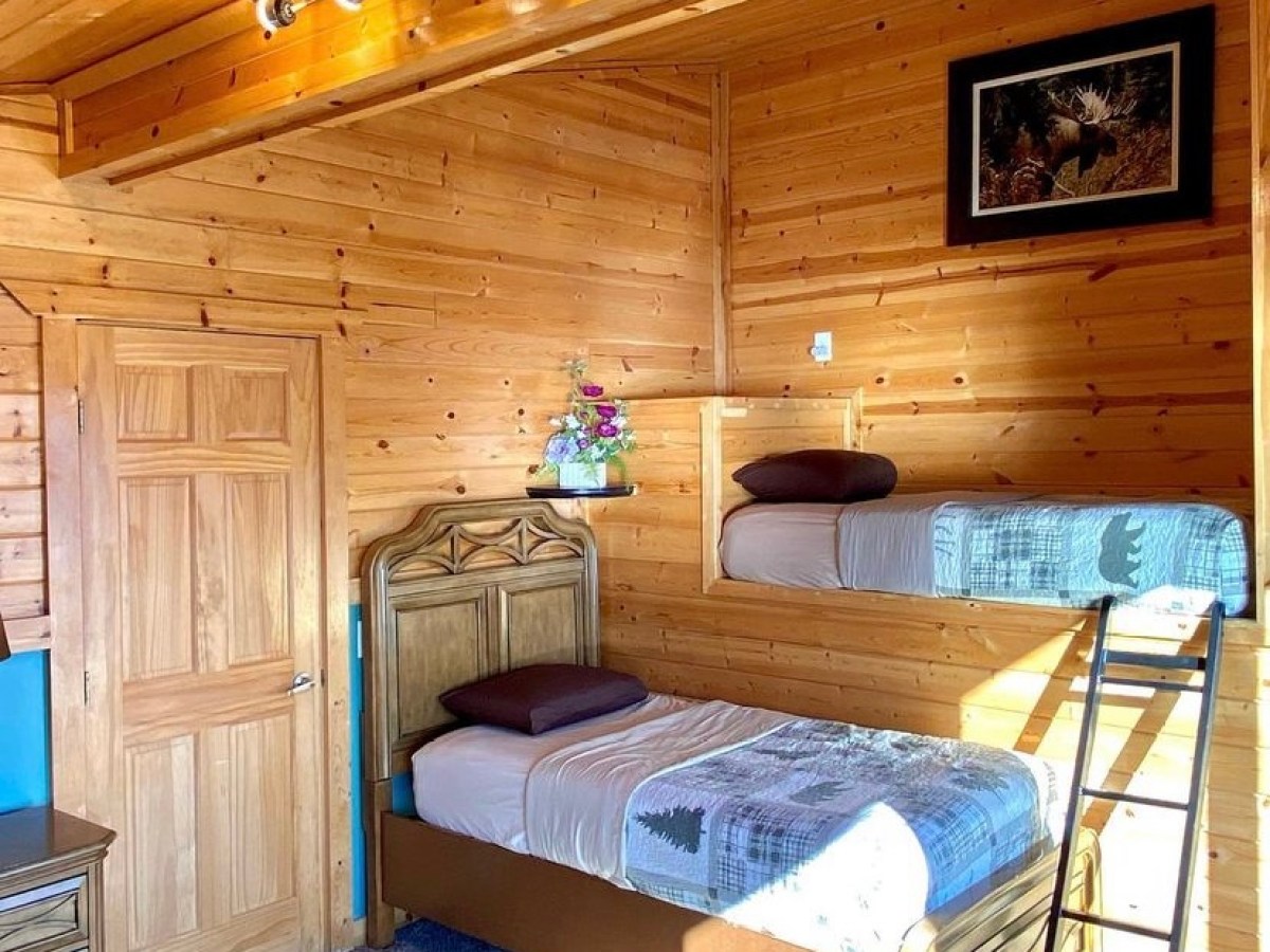 Oceanfront Inn Beach Bungalow in Seward, Alaska | Miller's Landing